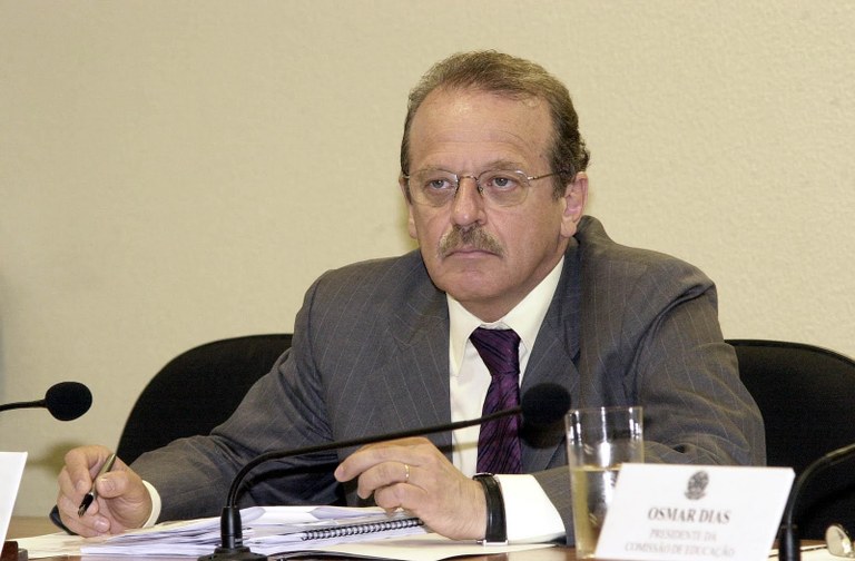 Tarso Genro prevê luta ideológica acirrada em 2014 — Conversa Afiada